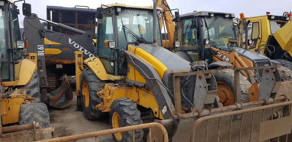 Dezmembram Buldoexcavator Volvo BL61 - Piese de Schimb Volvo Targu ...