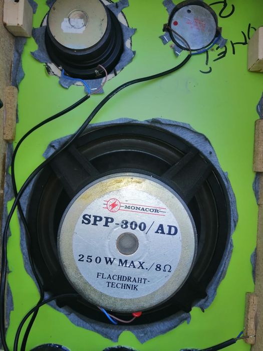 Boxe pasive 3 cai + aplificator Technics Satu Mare • OLX.ro