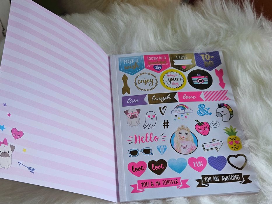 Top Model-Sticker Book With 325 Design Elements Cluj-Napoca • OLX.ro