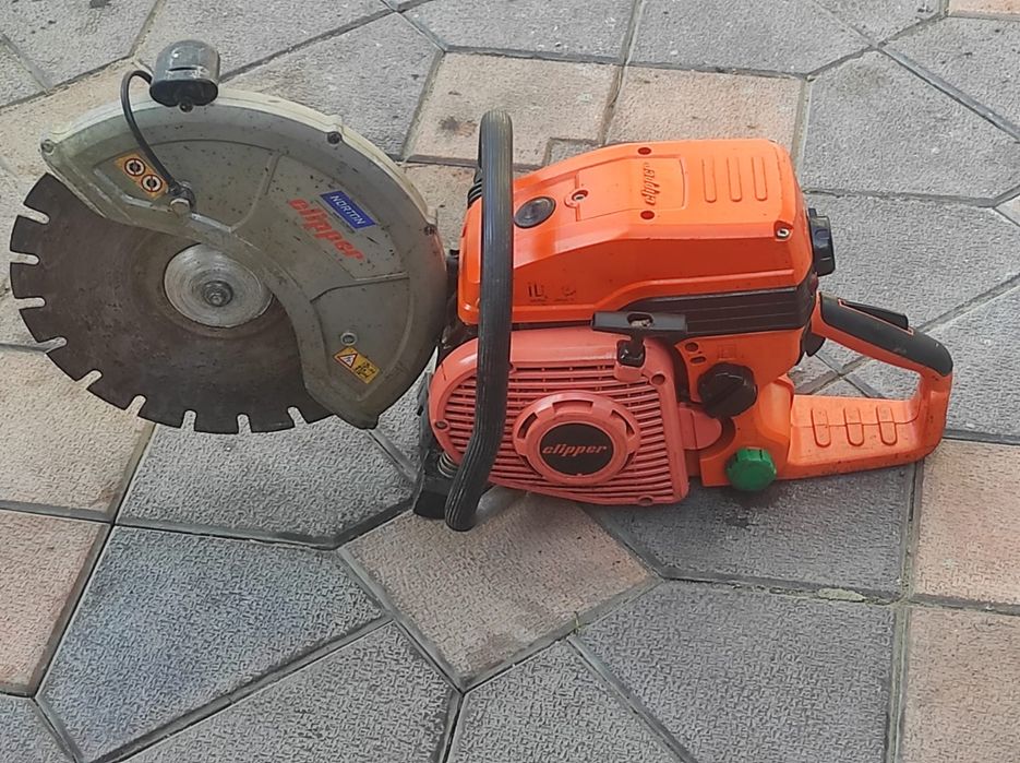 Drujba de taiat beton CLIPPER Norton cu disc de 350 mm , Craiova • OLX.ro