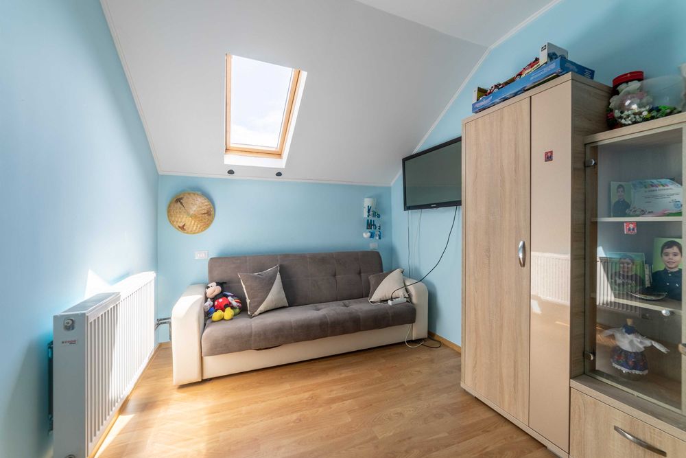 Casa la 2 minute de Pitesti - 4 camere mobilata in Geamana Geamana • OLX.ro