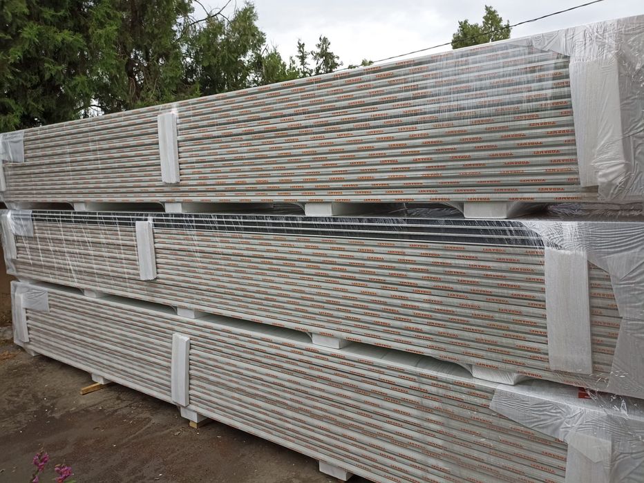 Panouri sandwich perete si acoperis Ploiesti • OLX.ro