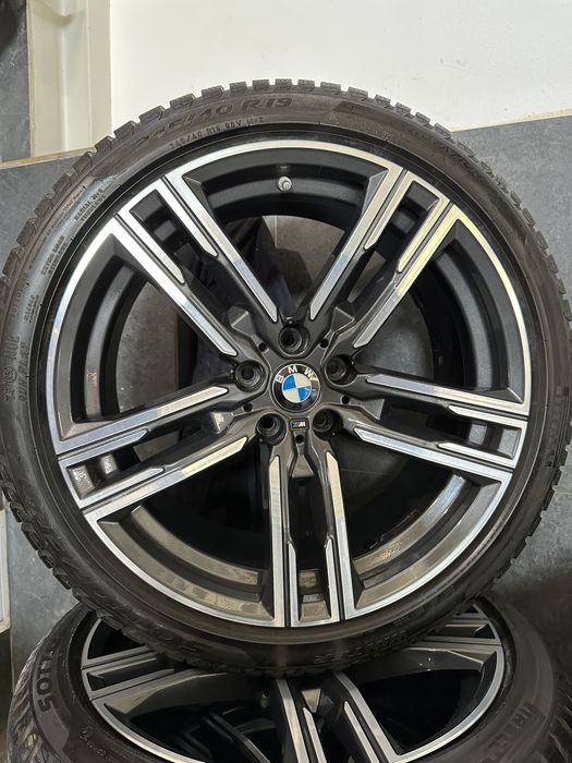 Jante NOI 19 ORIGINALE Bmw M Paket Seria 8 G15 G16 seria 5 245/40/19 Cluj-Napoca • OLX.ro