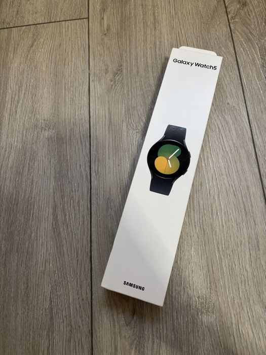 Samsung Galaxy Watch 5 Graphite + încărcător & protecție Bucuresti ...