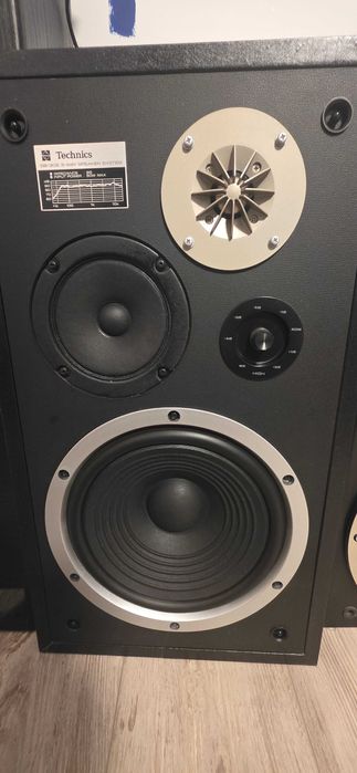 Vand boxe Technics SB-302 High End - HI-FI Gageni • OLX.ro