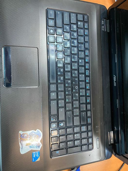 Лаптоп ASUS K72J-TY020D на части гр. София Надежда 1 • OLX.bg
