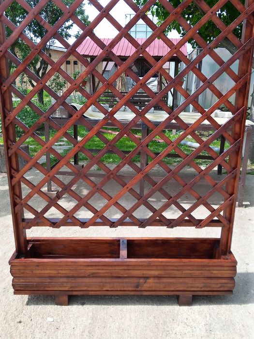 Jardiniera tip paravan Baiculesti • OLX.ro