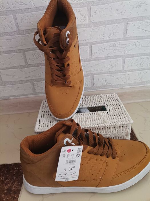 Нови мъжки боти LEVIS 43 НОМЕР гр. Ямбол Боровец • OLX.bg