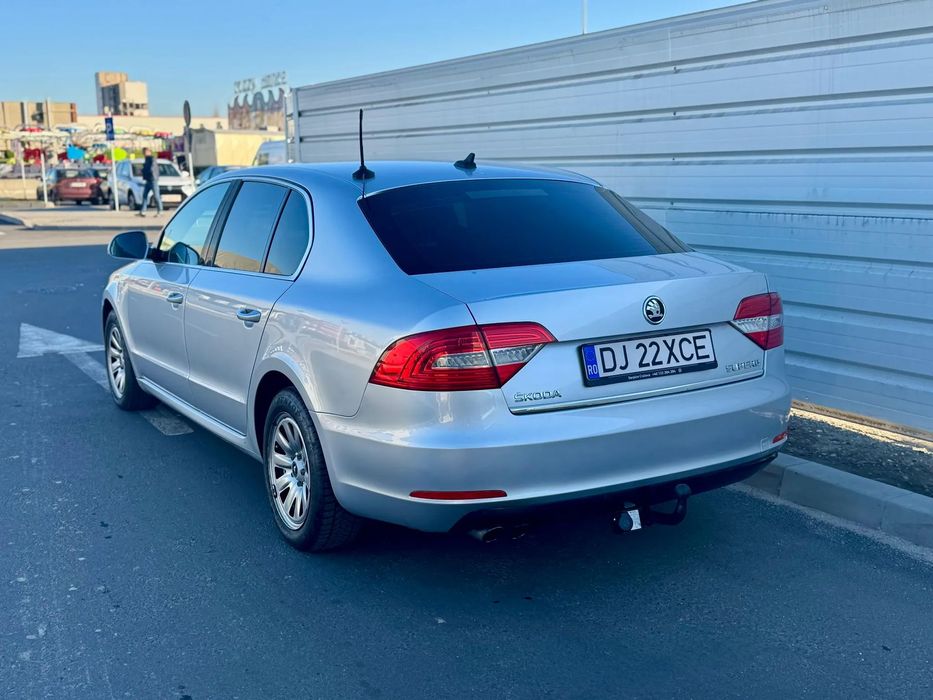 Skoda Superb Skoda Superb II ELEGANCE 2.0 TDI DSG Craiova • OLX.ro