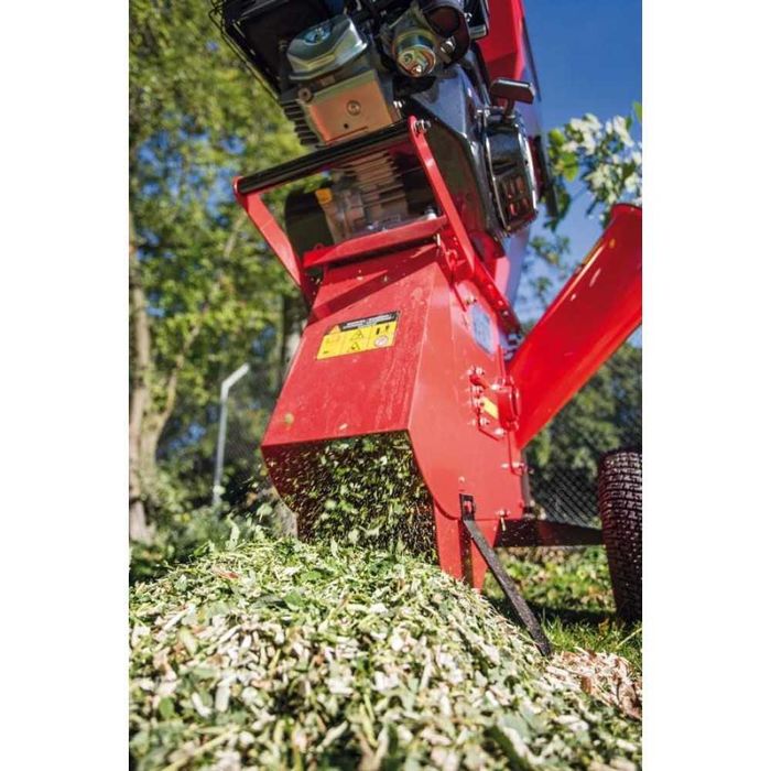 Inchiriez berbec pentru batut stalpi 25j pe benzina, Tocator crengi ...