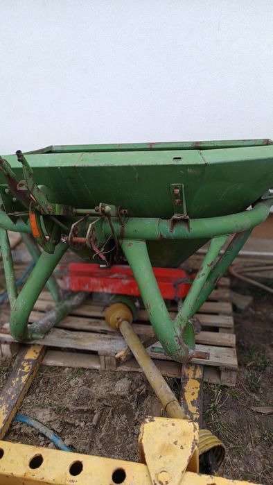 Mig gunoi Amazone 600 l Galanesti • OLX.ro