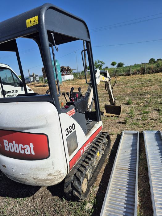 Miniexcavator BOBCAT 320 1.6T Orlesti • OLX.ro