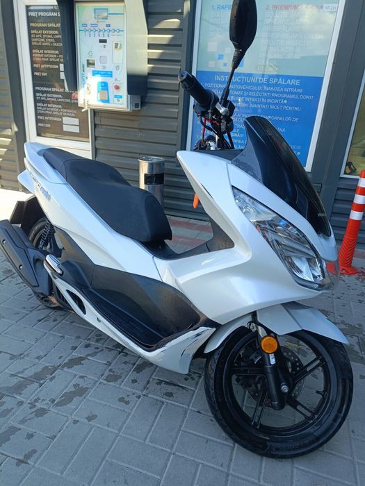 Honda pcx 125cc 2017 Floresti • OLX.ro