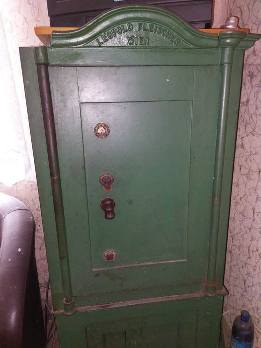 Casa de bani (Seif) - Wertheim & Co Wien Drobeta-Turnu Severin • OLX.ro