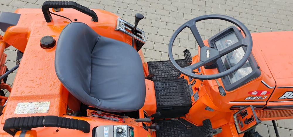 Tractor minitractor tractoras kubota bultra 17 caiplus freza Botosani • OLX.ro