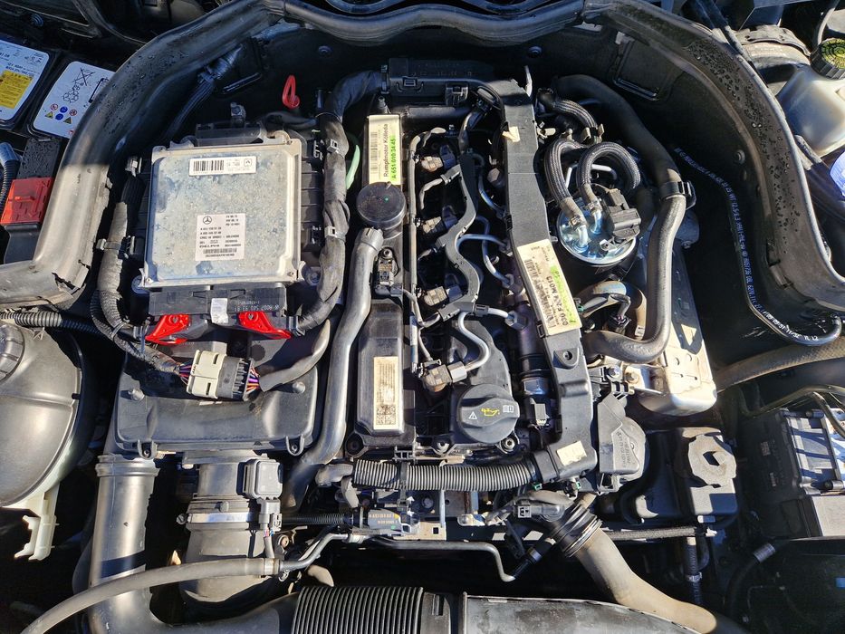 Motor Mercedes Sprinter C class w204 E w212 GLK ML W166 2.2 cdi om651 Falticeni • OLX.ro