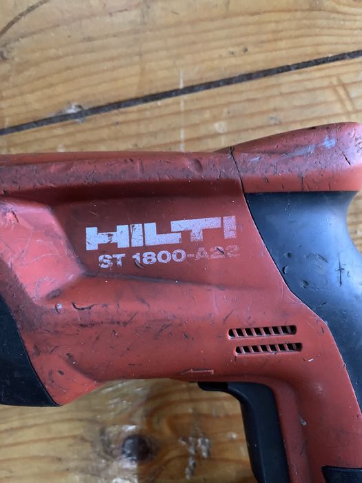 HILTI ST1800-A22 Mașina de insurubat metal,lemn , rigips autofiletanta Bucuresti Sectorul 2 • OLX.ro