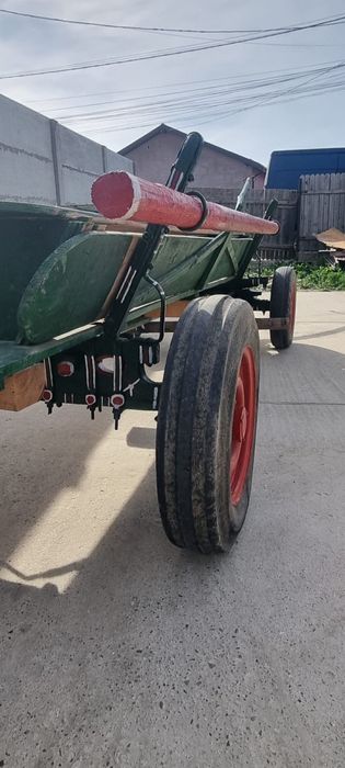 Vand caruta usoara lemn Buzau • OLX.ro