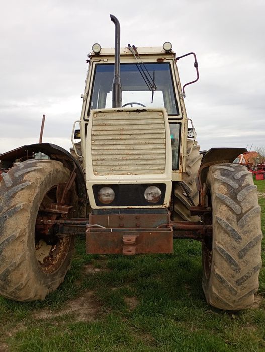 Tractor Lamborghini R 854 4x4 Sarand • OLX.ro
