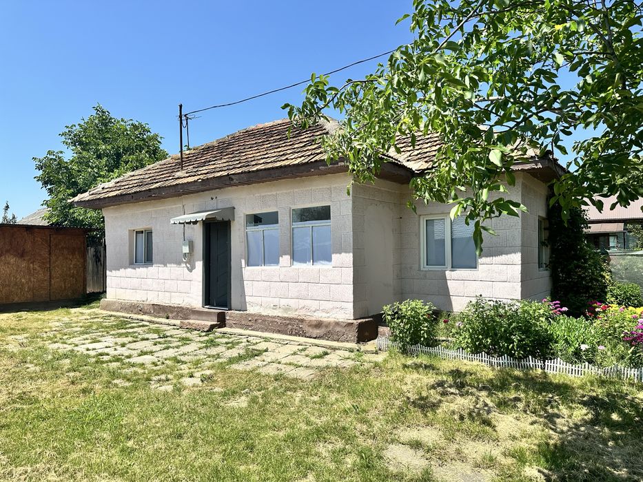 Casa cu teren la asfalt Comuna Merei plus utilitati Merei • OLX.ro