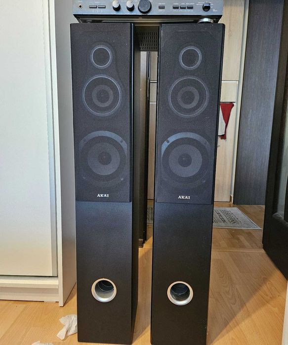 Stație Tehnics și Boxe Akai Stand Targu Jiu • OLX.ro