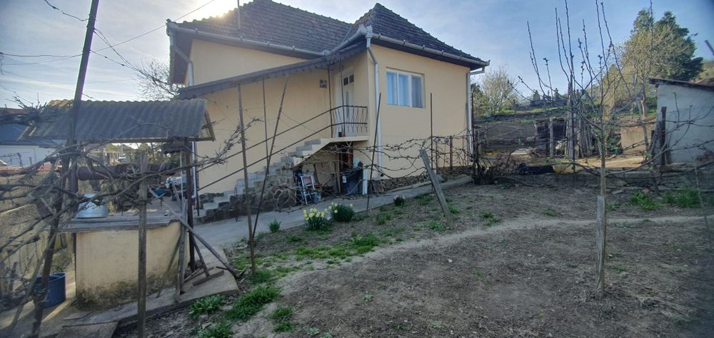 Vând casă în Sat Războieni Cetate ,oraș Ocna Mureș Razboieni-Cetate ...