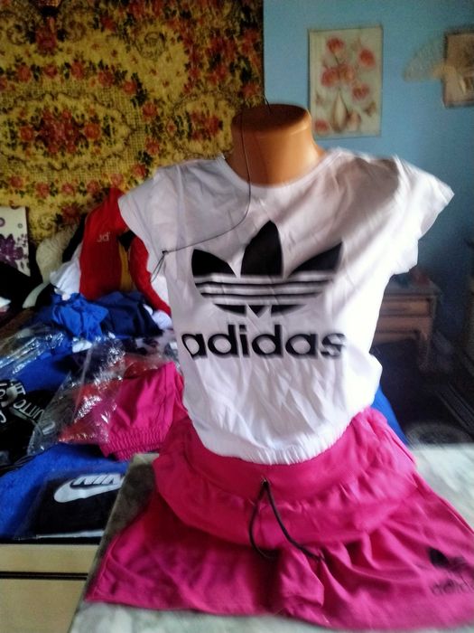 Haine noi de bărbații și damă Gurbediu • OLX.ro