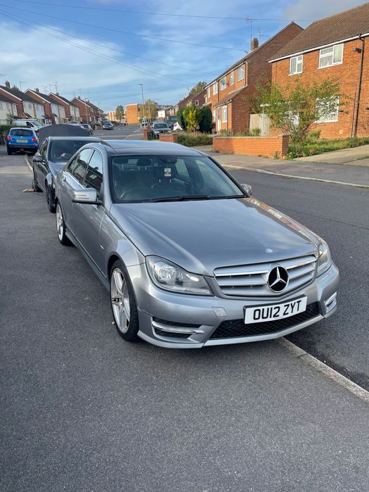 W204 C220 651 двигател на Части гр. Карлово • OLX.bg