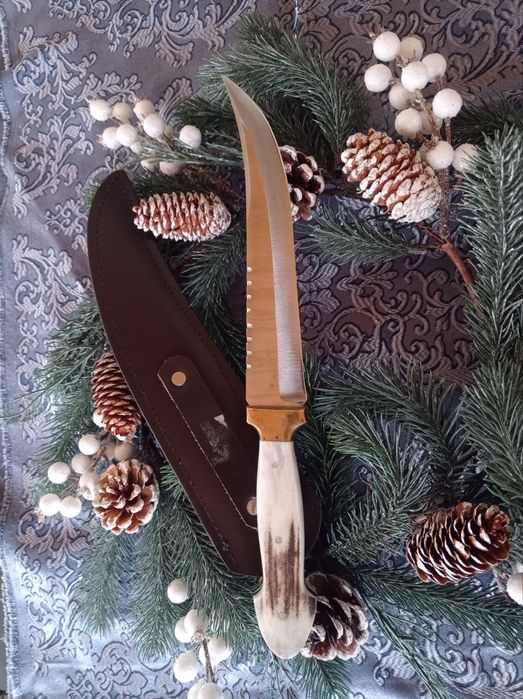 Cuțit de vânătoare cu mâner din corn Valea Voievozilor • OLX.ro