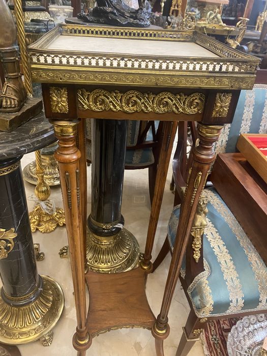 Coloana/postament Rasnov • OLX.ro