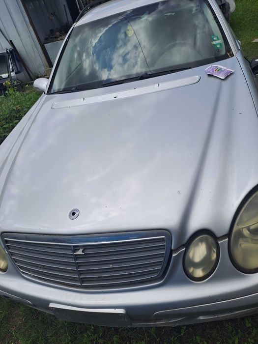 Мерцедес w211 mercedes w211 на части 2.2cdi гр. София 7-ми 11-ти километър • OLX.bg