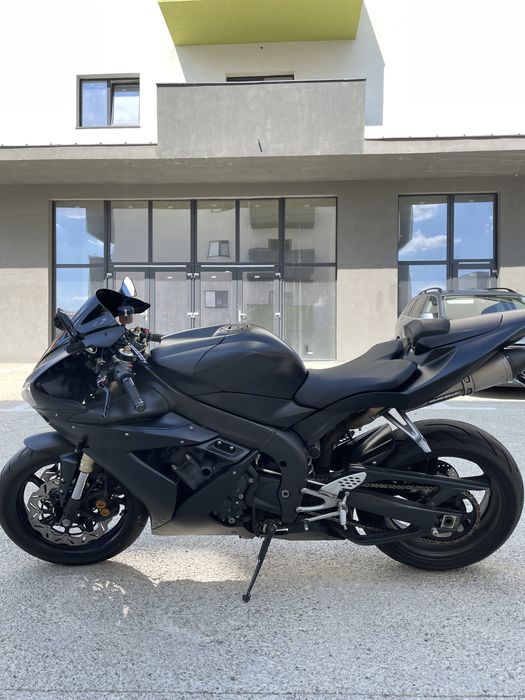 YAMAHA R1 all black Zalau • OLX.ro