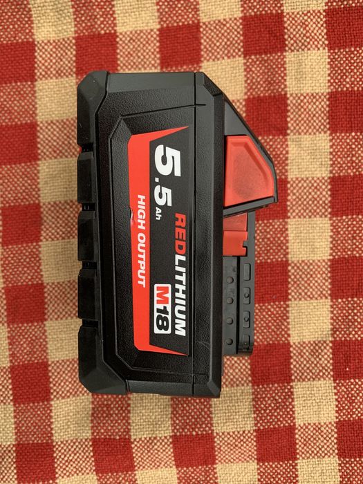 Milwaukee M18 HB5.5 REDLITHIUM High Output 5.5Ah/ батерия/ гр. Варна ...