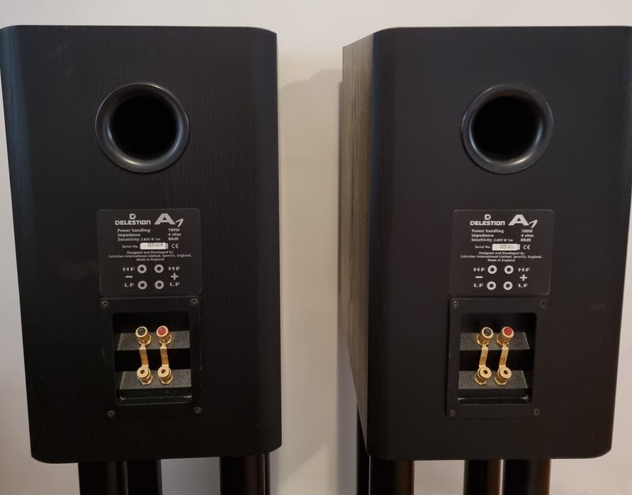 Boxe bookshelf Celestion A1 cu standuri Atacama SL500 Bucuresti ...