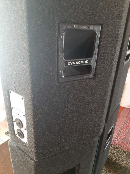 Vând boxe pasive dynacord f150 și dynacord corus line 15-3 Pascani • OLX.ro