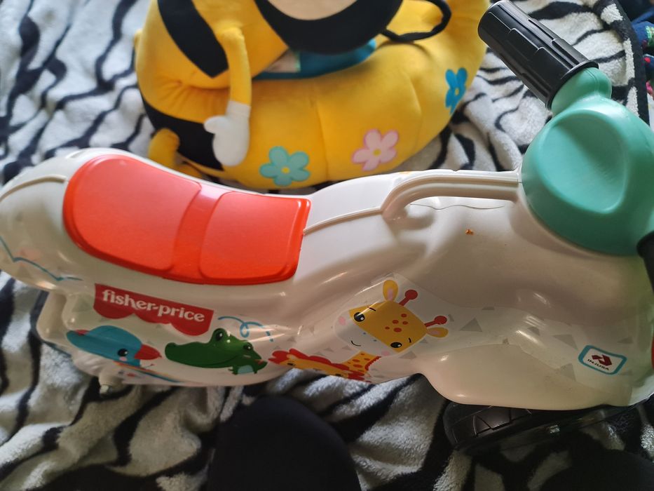 Motocicleta copii cu Mickey sau Fisher price Zalau • OLX.ro