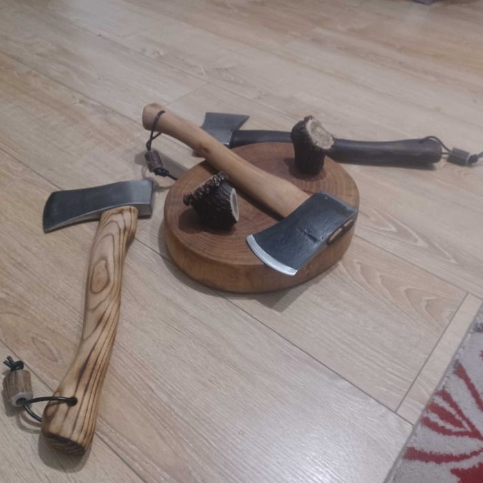 Topoare suedeze otel special Alba Iulia • OLX.ro