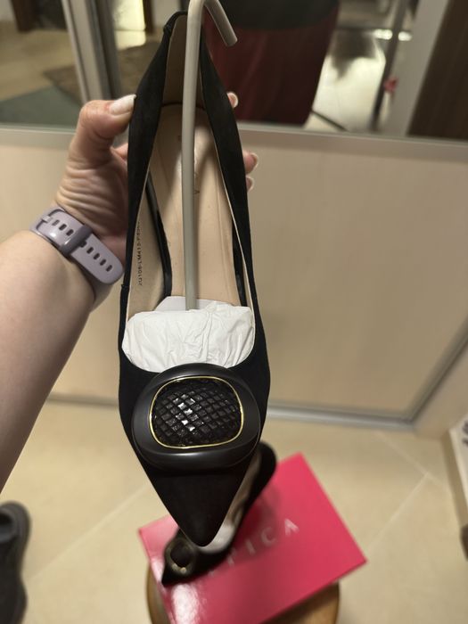 Pantofi negri, piele intoarsa Floresti • OLX.ro