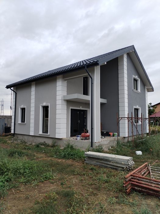 Casă sat postavari Frumușani Postavari • OLX.ro