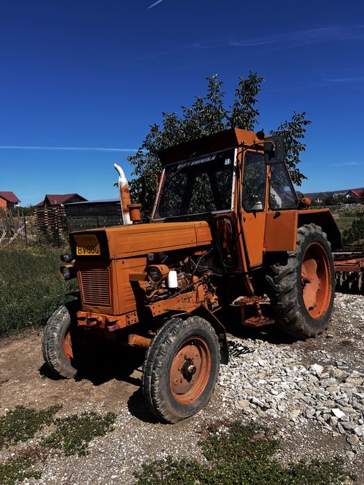 Tractor UTB 650 + diverse utilaje Feldioara • OLX.ro