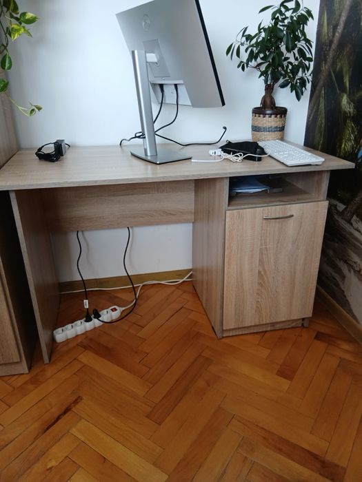 Бюро, дъб сонома 120/60 гр. София в.з. Американски колеж • OLX.bg