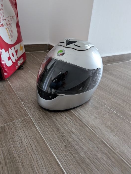 Casca scooter si 2 genti food delivery tazz glovo bolt Bucuresti ...