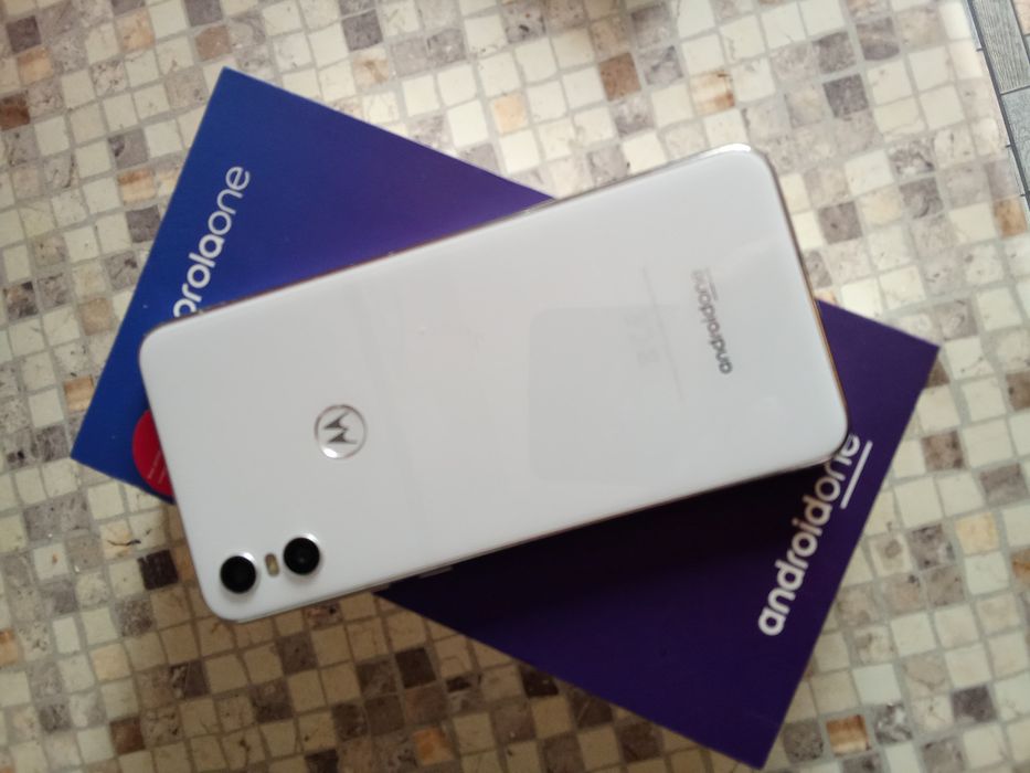 Моторола оне перфектен гр. Велико Търново Акация • OLX.bg