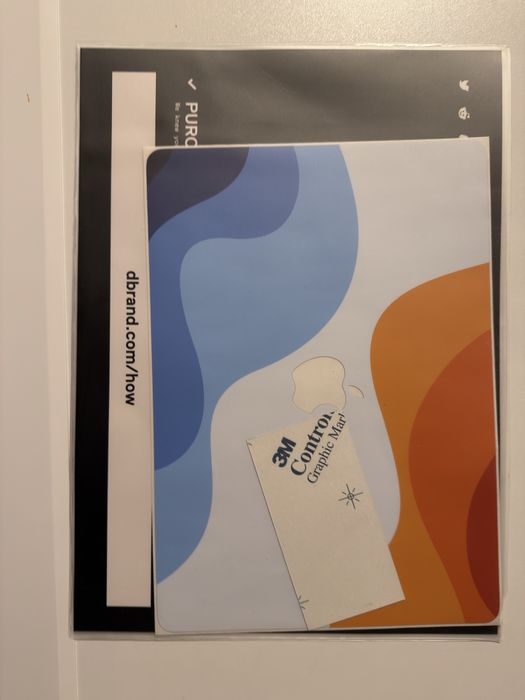 Folie Skin dbrand ptr macbook air 13.6” 2025 M4 Iasi • OLX.ro