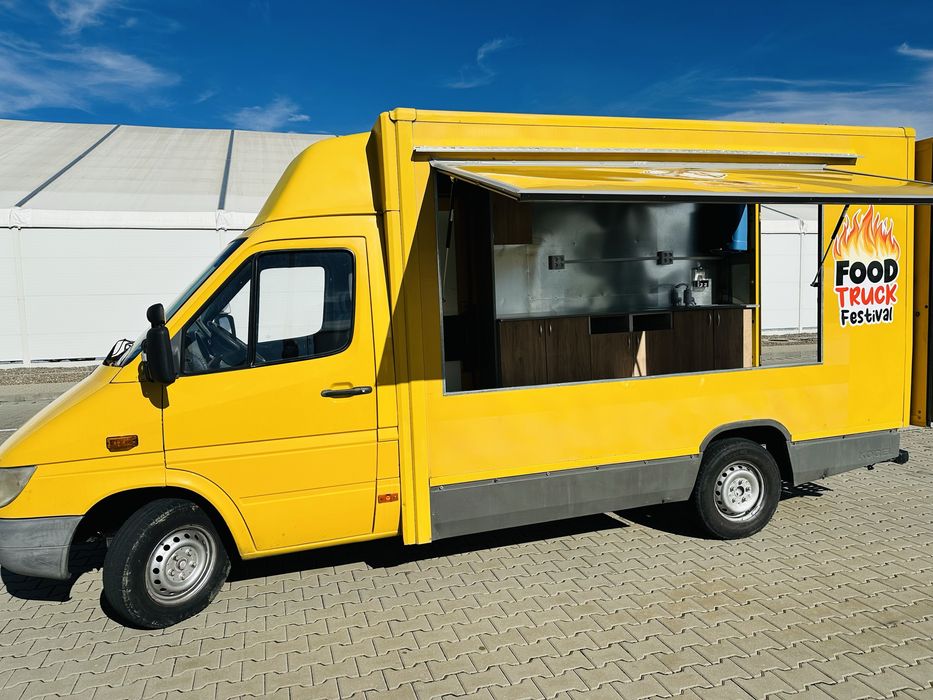 Mercedes sprinter 308 fast food food truck rulota fast food Iernuteni ...