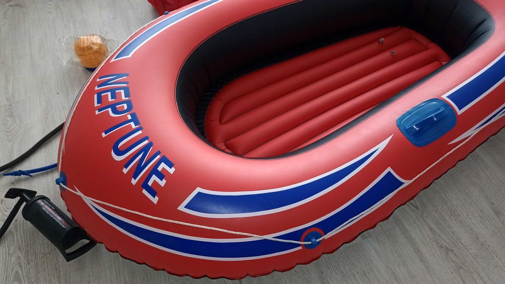 Barca pneumatica Neptune model Fun-Zone *nou Arad • OLX.ro