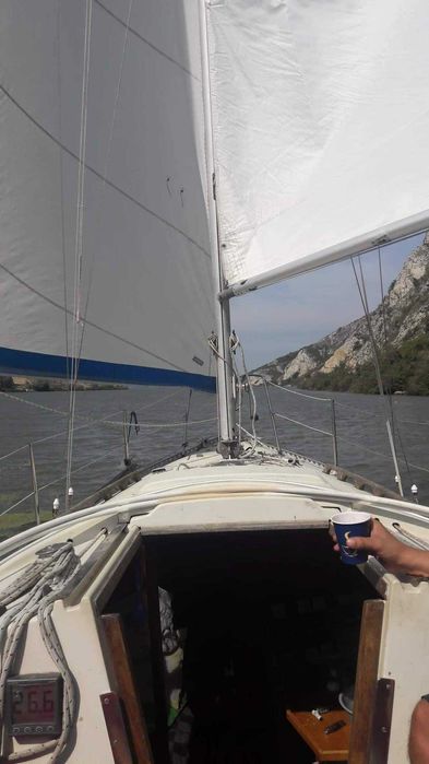 Barca cu vele, velier Tur 84 (8.4 m) + peridoc de 3500 kg inmatriculat Timisoara • OLX.ro