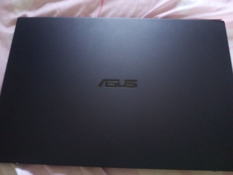 Laptop asus Expertbook Cunesti • OLX.ro