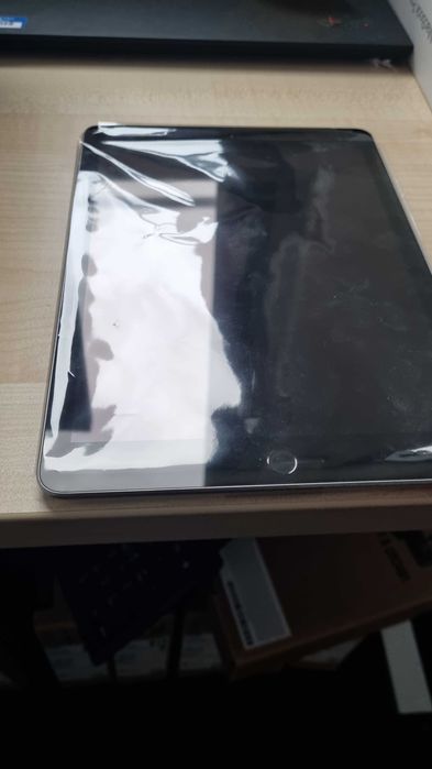 IPad 6th gen,A1954,128GB,LTE SIMcard,отлич. състояние,от Германия гр ...