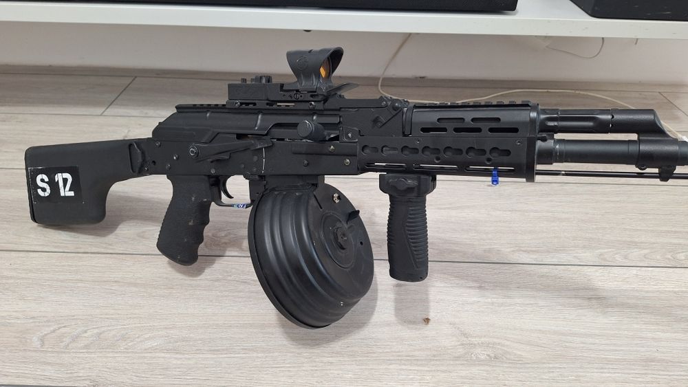 CYMA RPK AEG Tactical Custom Airsoft Valea Adanca • OLX.ro